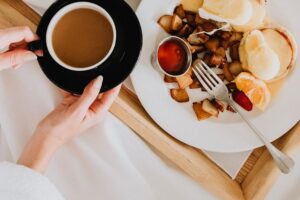 How To Create A Cozy Winter Morning Routine - 9 Enchanting Tips