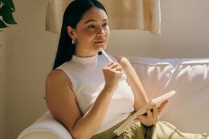 How To Connect With Yourself: 14 Ways To Build Inner Connection