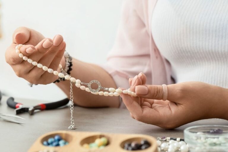 41 Fun Things To Do With Friends For A Good Time Together – Plum ...