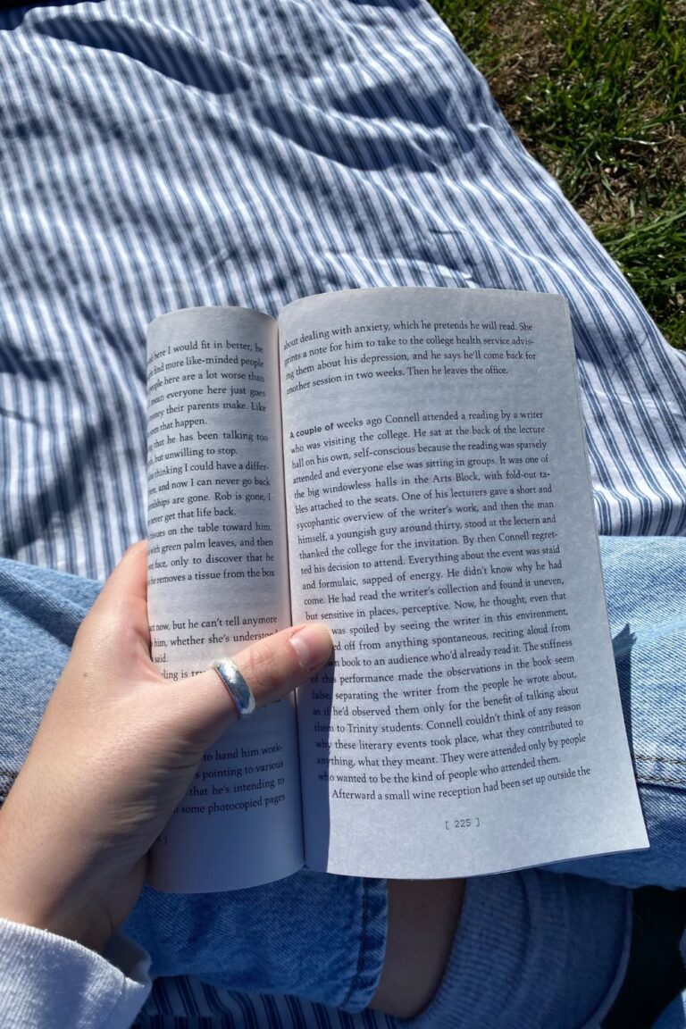 How To Start Reading and Turn It Into a Hobby